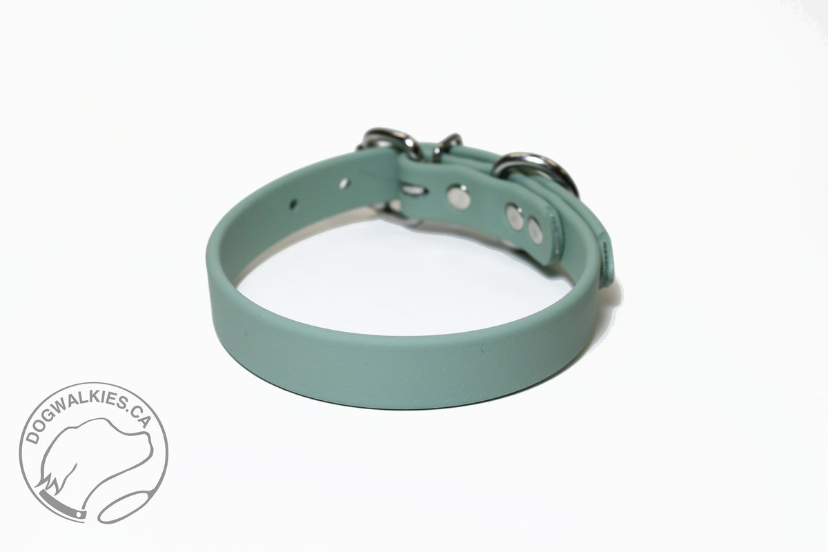 Sage Green Biothane Dog Collar - 3/4" (20mm) wide – Dog Walkies.ca