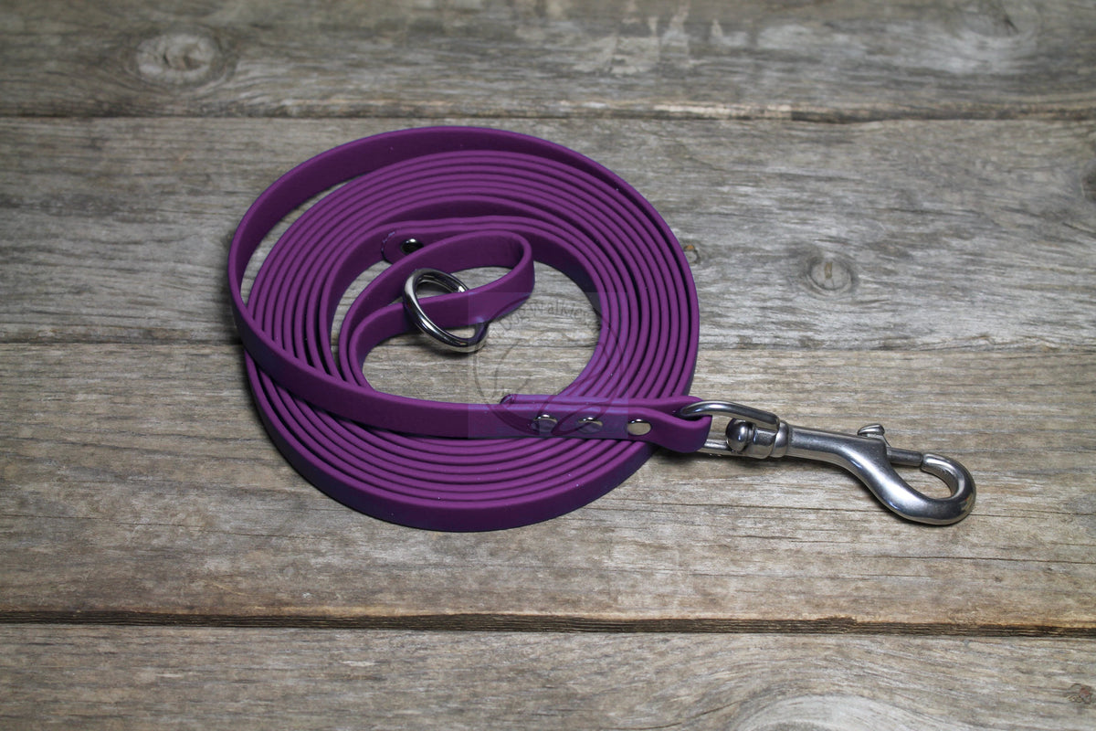 **NEW Grape Waterproof Tracking Recall Long Line – Dog Walkies.ca